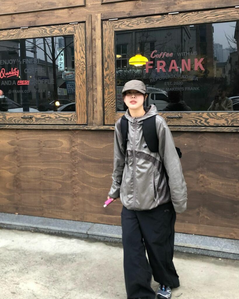 GORPCORE จากเสื้อผ้าเดินป่าสู่สตรีทแฟชั่นใจกลางเมือง